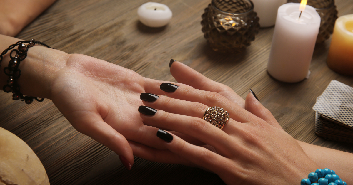 What is the meaning of Angel sending Tingling Sensations?